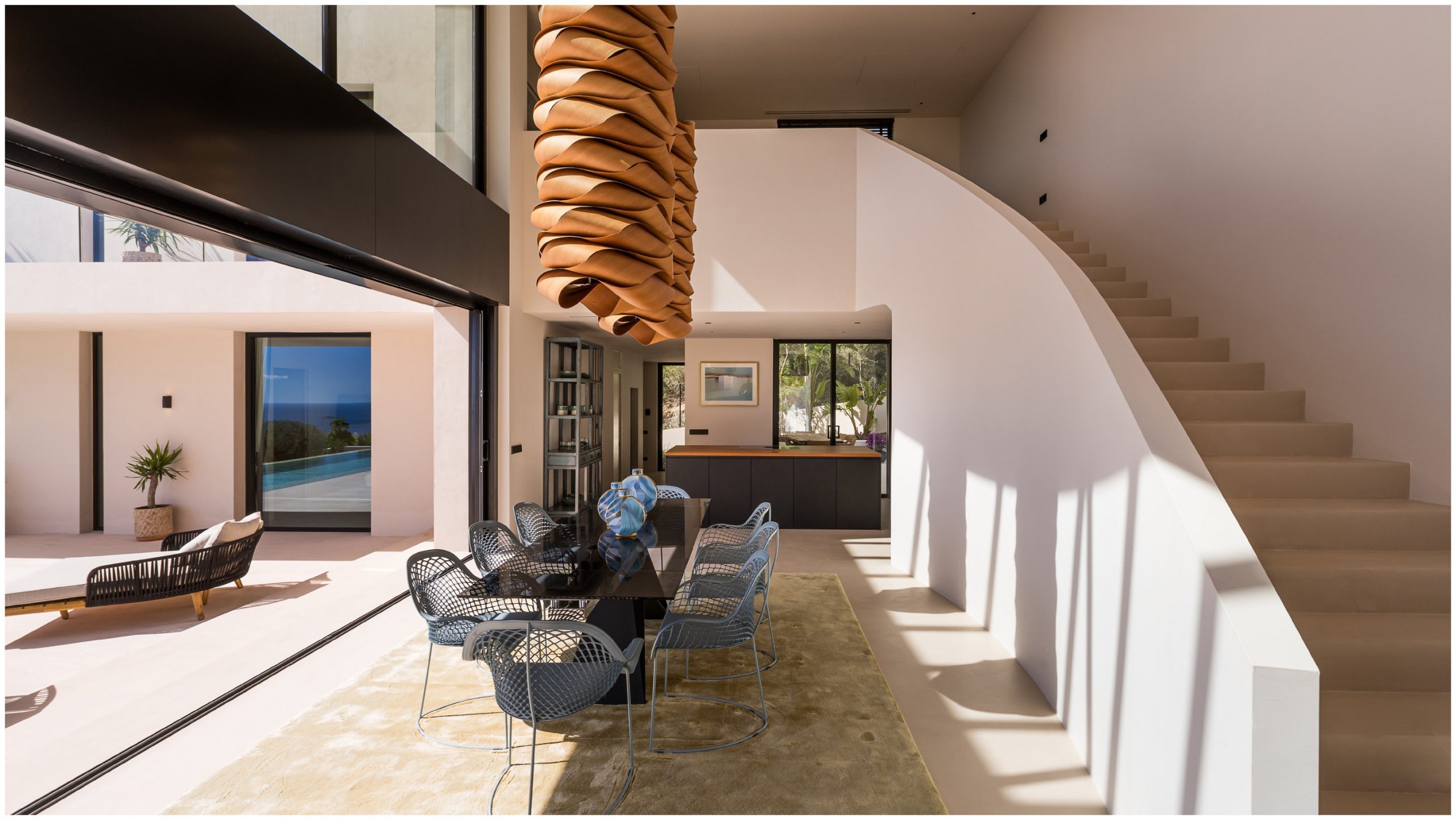 CAN AZUR – The Lit Estates